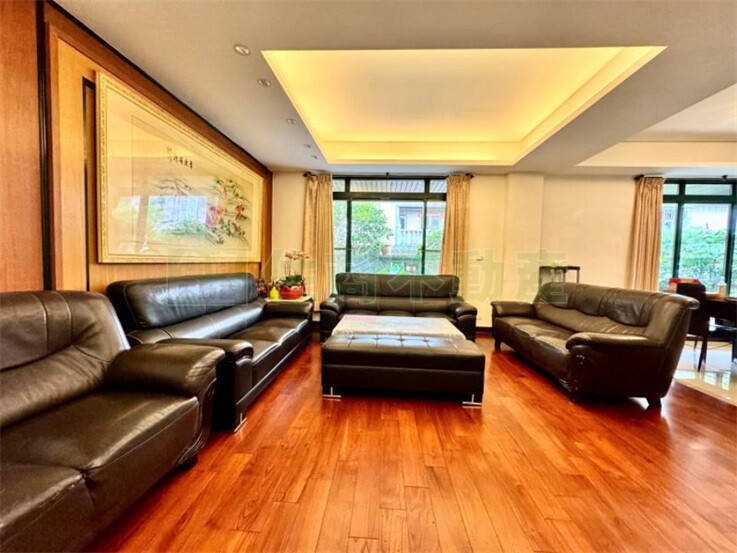 佳林獨棟透天電梯別墅~好停車 新北市林口區買房子、房屋出售 樂屋網