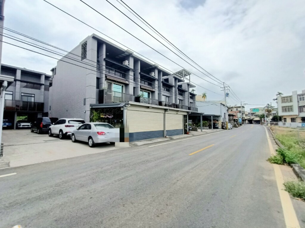 南投縣名間鄉出林虎路二段別墅名間大千皇居大地坪臨8米路旁雙車別墅 房屋出售 樂屋網