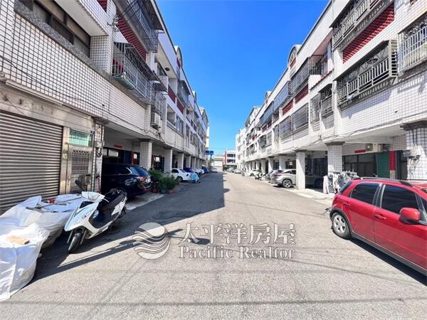 台中市龍井區中央路三段透天厝大地坪臨10米路透天 買地送厝 房屋出售 樂屋網