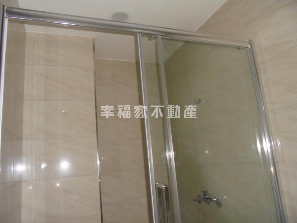 市政大道景觀3房平車 台南市安平區龍騰市政大道第五大道買房子、房屋出售 樂屋網