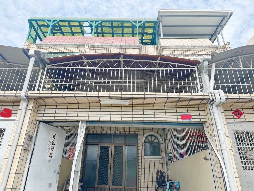 岡山87期秀泰樂購高醫最夯區域車庫別墅 高雄市岡山區買房子、房屋出售 樂屋網