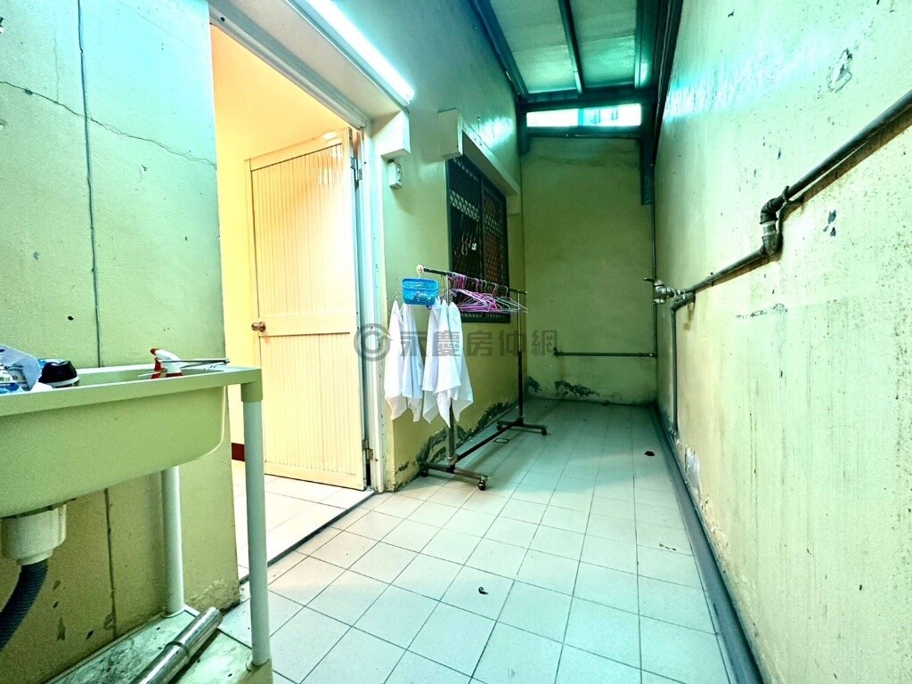 台中市太平區宜昌路透天厝台中市宜昌路六米大面寬透天 房屋出售 樂屋網
