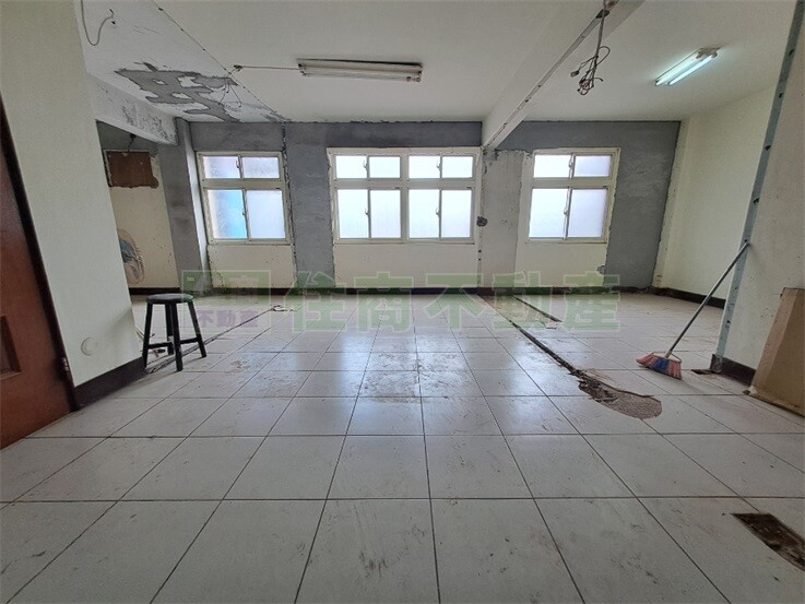 住商業峰 可隔四房龜山低樓層公寓 桃園市龜山區買房子、房屋出售 樂屋網