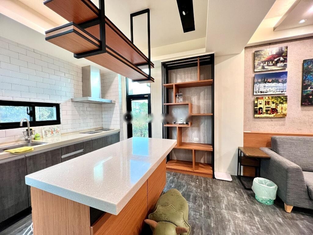 建工商圈四套房自有車庫增建滿翻新透天 高雄市三民區買房子、房屋出售 樂屋網