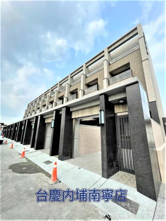 屏東縣內埔鄉內埔村南華路透天厝内埔 15米路全新車墅～自有車庫 機能完善 房屋出售 樂屋網