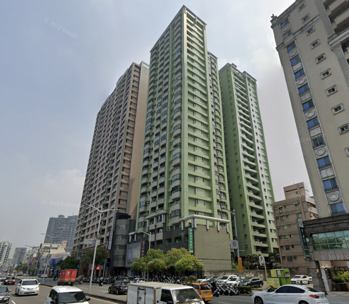 博愛100高雄市左營區博愛二路電梯大廈左營區博愛二路大樓五樓＋雙平面車位（博愛100） 房屋出售 樂屋網
