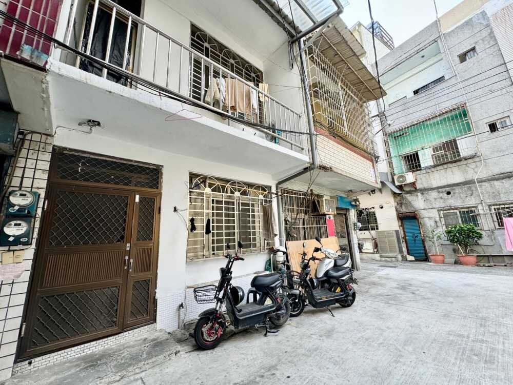 岡山獨家低總價便宜透天稀有釋出需整理 高雄市岡山區買房子、房屋出售 樂屋網