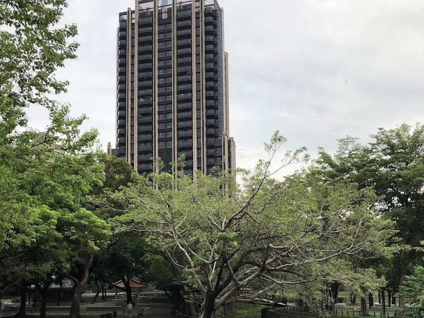 京倫吾悠大廈台北市北投區光明路電梯大廈~吾悠山景三房0935583295陳先生 房屋出售 樂屋網