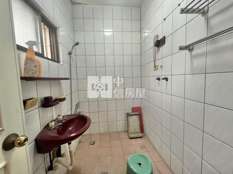 桃園市中壢區五族街其他【安家】新明國中稀有三角窗透店 房屋出售 樂屋網