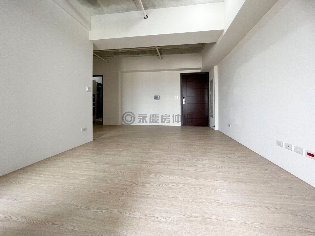 新業自由居台中市東區自由路四段電梯大廈東區新林餐廳旁之新案自由居最美格局採光三房平車 房屋出售 樂屋網