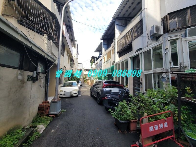 秒殺，低於市價【遼陽六街透天】四維國小捷運站 台中市北屯區買房子、房屋出售 樂屋網