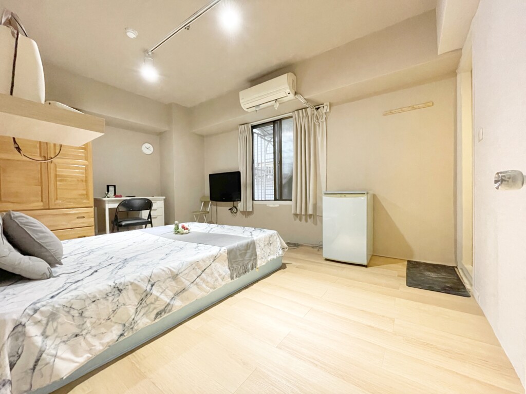 台中市西屯區寶慶街透天厝 小資首選 獨洗獨曬 絕美採光 可養貓 電梯管理員 房屋出租 樂屋網