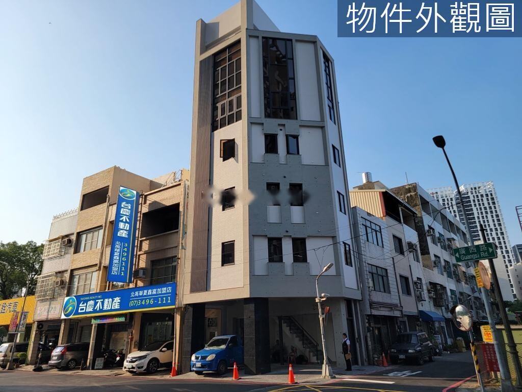 高雄市前鎮區廣西路透天厝民權公園限量版 電梯三角窗 企業總部 房屋出售 樂屋網