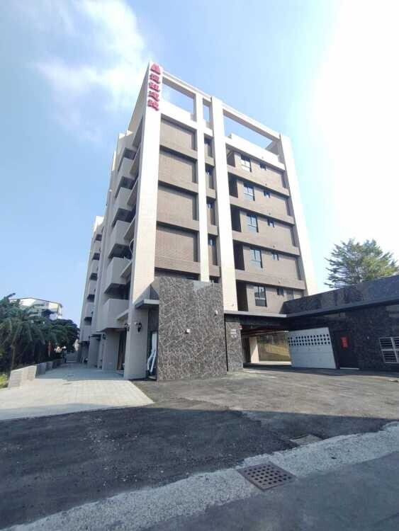 橋頭皇家吉品8三房平車華廈近鬧區 A2 高雄市橋頭區皇家吉品no8買房子、房屋出售 樂屋網