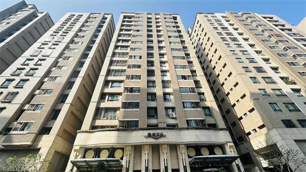 左營軍港微風京品 高樓層雙衛開窗優質大三房車 高雄市左營區微風京品大樓區買房子、房屋出售 樂屋網