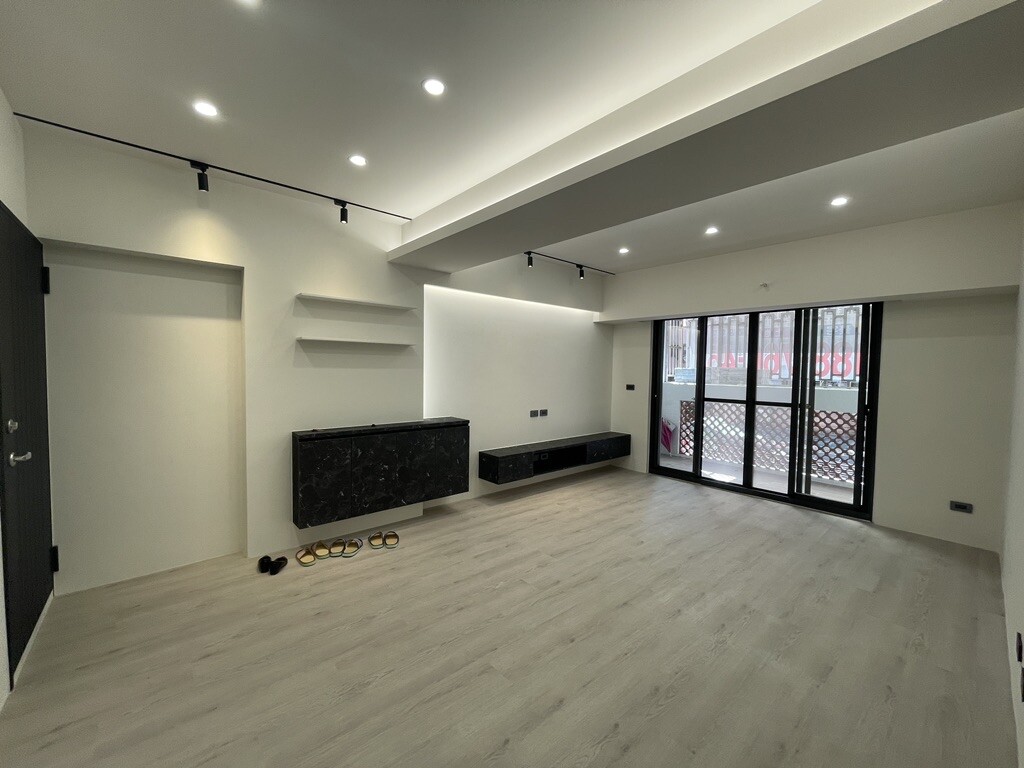 龍邸中國大廈a區基隆市安樂區基金一路電梯大廈龍邸前區漂亮三房＊住商裴萱＊ 房屋出售 樂屋網