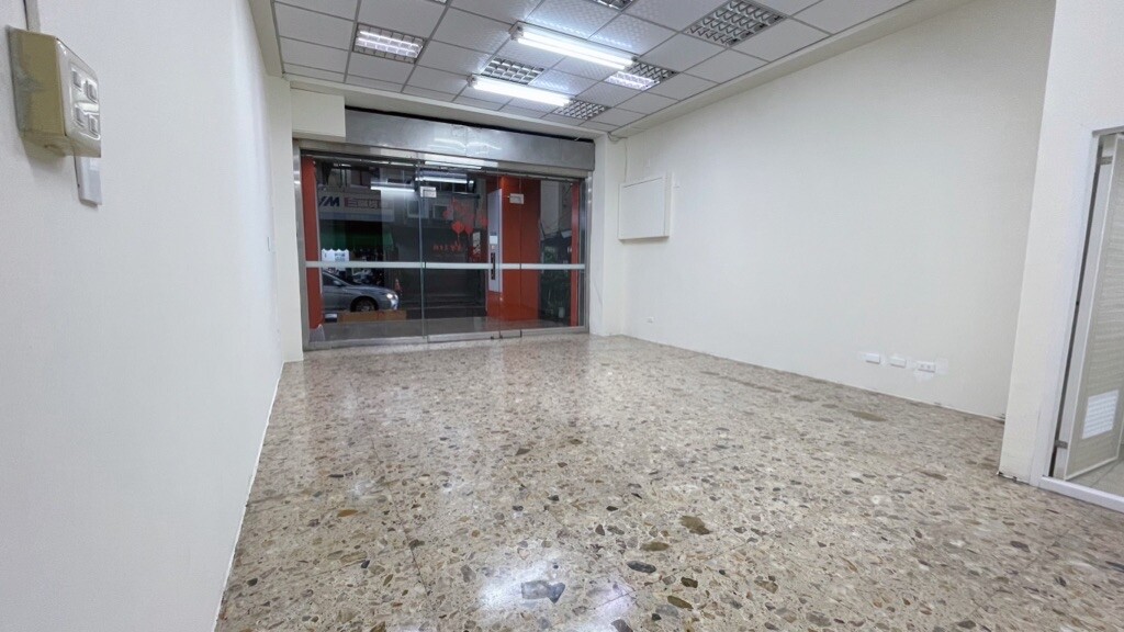 台中市太平區新平路一段店面⭕️一手屋~全新整理~賺錢樓店 房屋出售 樂屋網