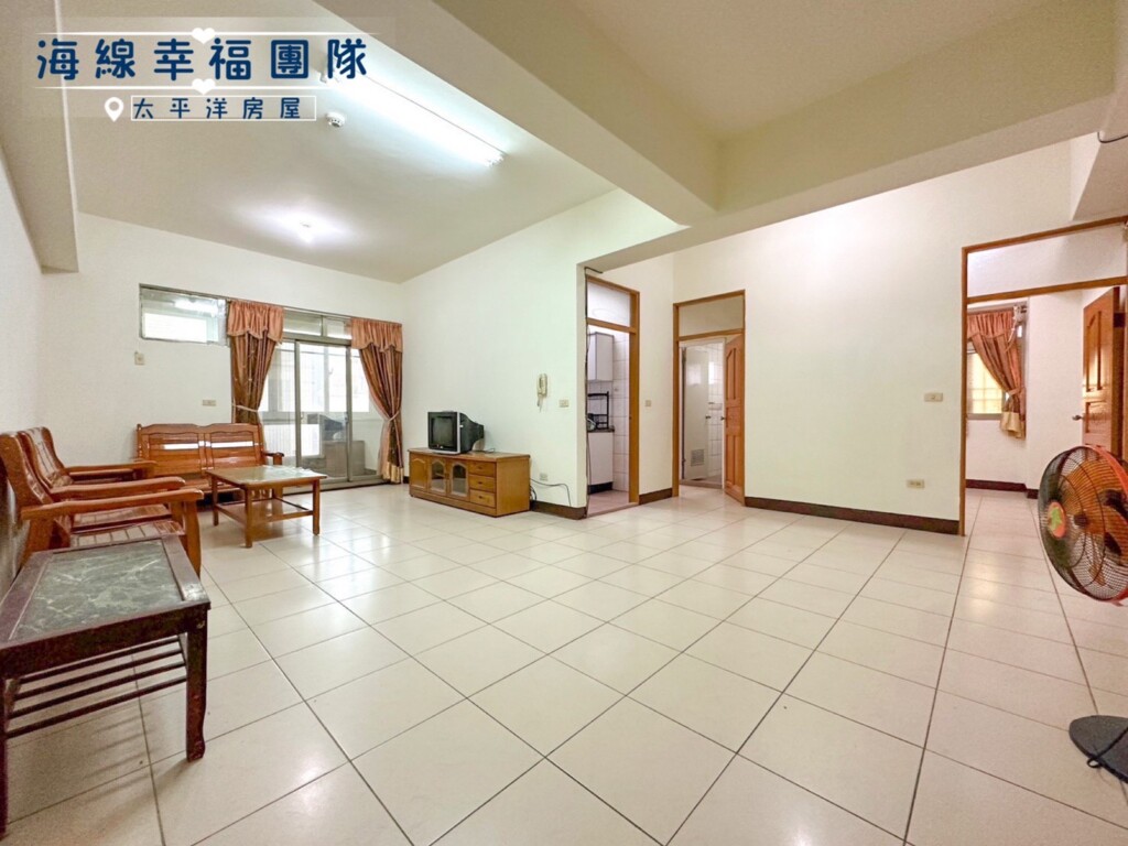 皇家景觀大樓台中市梧棲區四維中路華廈 梧棲低總價免整理美三房｜雙面採光｜高樓層 房屋出售 樂屋網