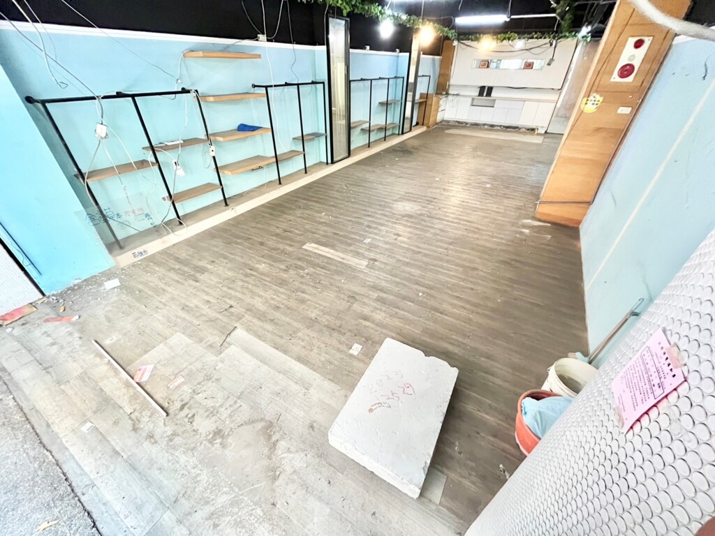 台中市龍井區台灣大道五段透天厝黃金店面 1樓地下室 營登 不限行業 人潮多多 房屋出租 樂屋網