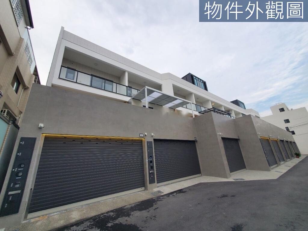 隆田火車站稀有戶青日朗朗大面寬傳統透天雙車墅 台南市官田區青日朗朗買房子、房屋出售 樂屋網