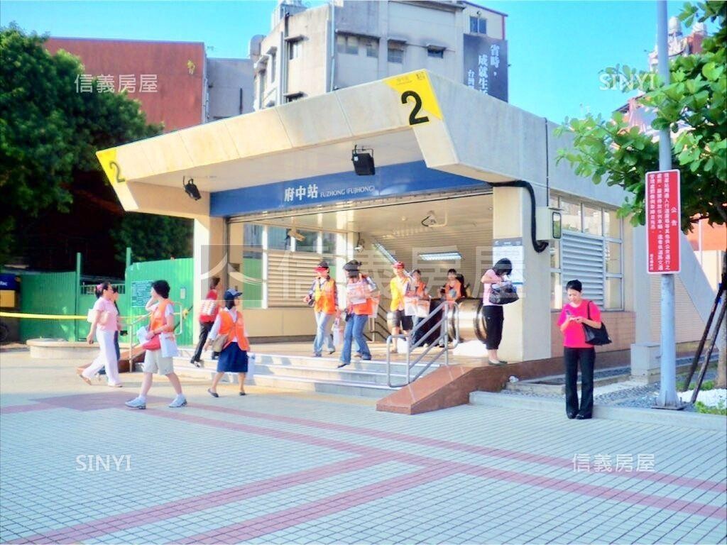 新北市板橋區南雅西路一段電梯大廈府中三房車位大陸工程 房屋出售 樂屋網