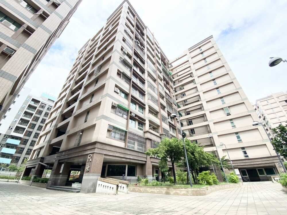 屏東市中心屏東榮總崇大新城寬敞三房平車 屏東縣屏東市崇大新城買房子、房屋出售 樂屋網