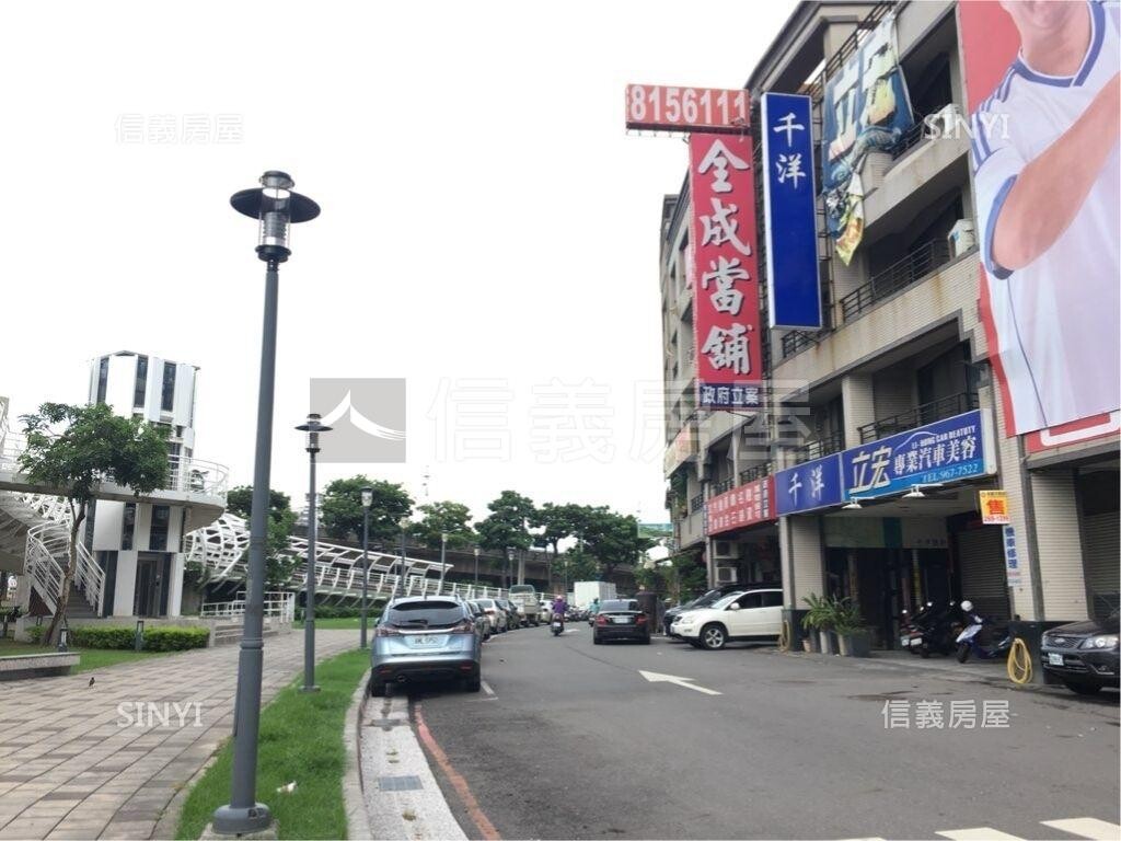高雄市前鎮區凱旋四路店面雙鐵共站面寬店面 房屋出售 樂屋網