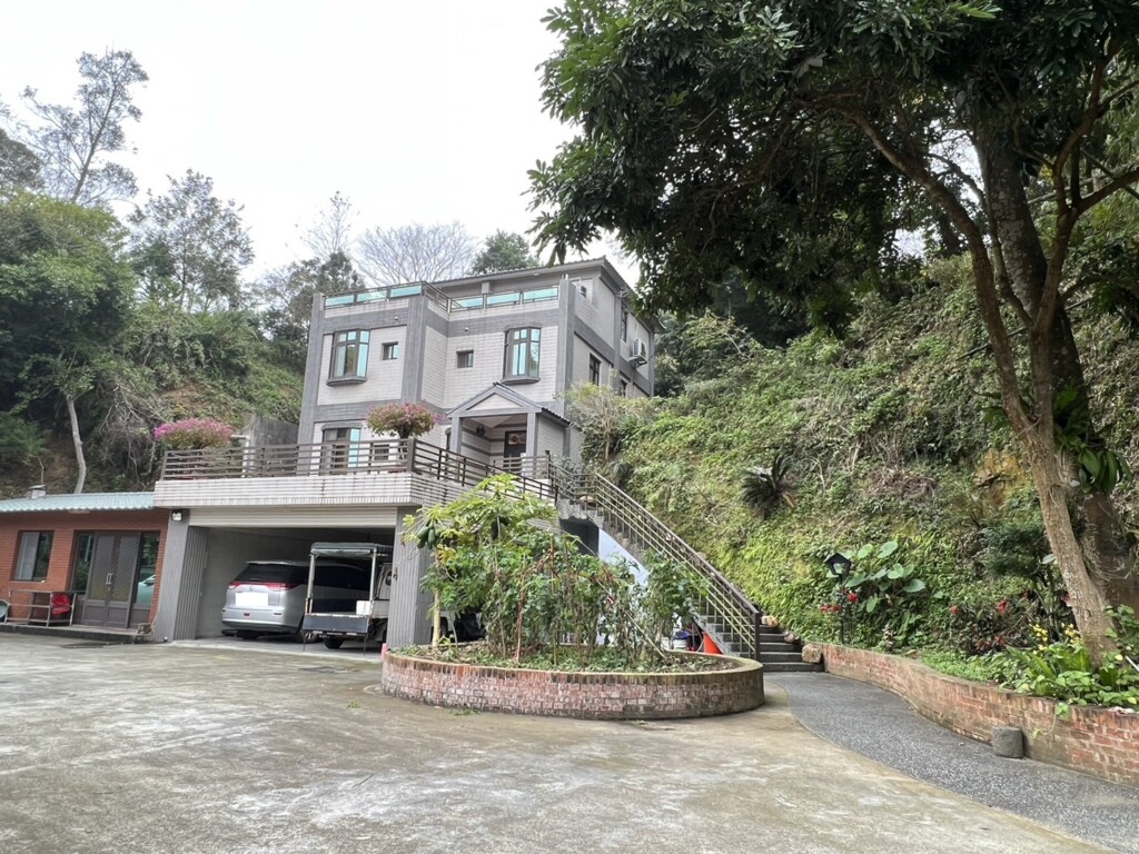 新竹縣寶山鄉寶山路一段透天厝寶山~雙胞井★買地送百坪宅★未保存登記 房屋出售 樂屋網