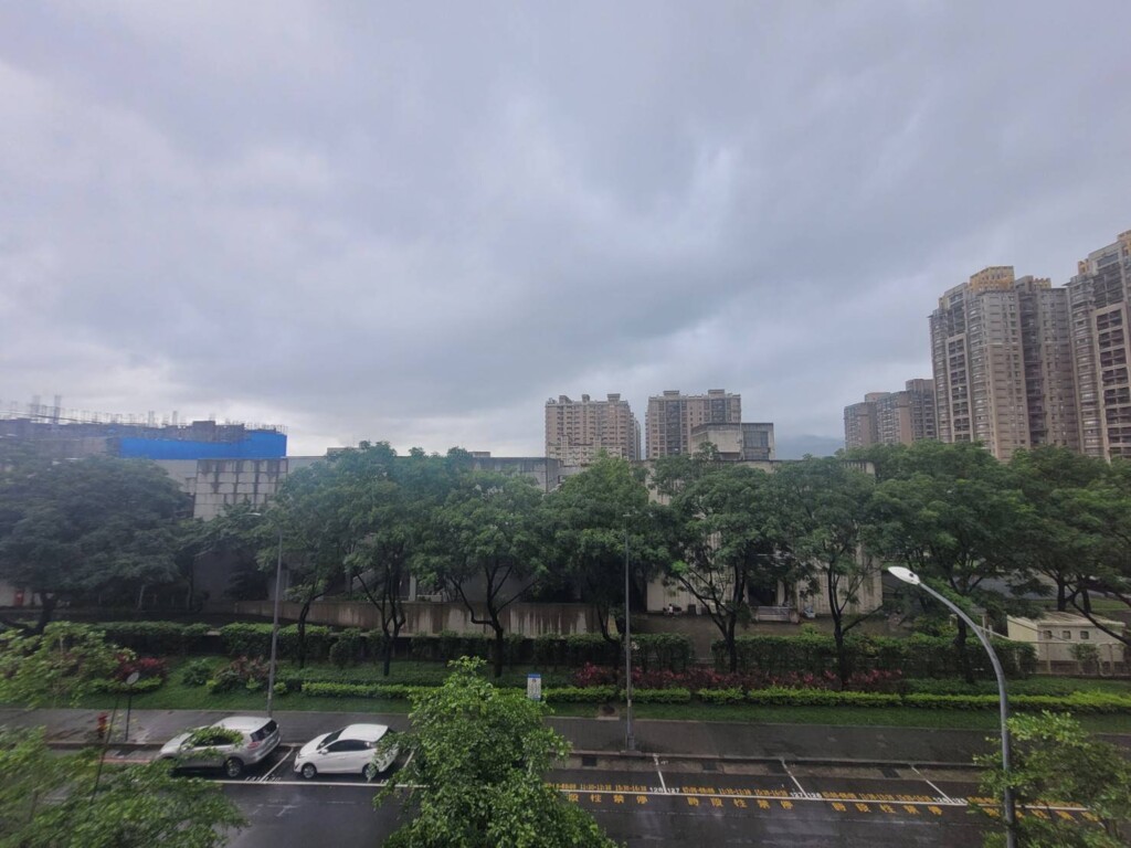一八行館新北市樹林區大成路電梯大廈太平洋嘉良★獨租★一八行館四房平面子母車位 房屋出租 樂屋網