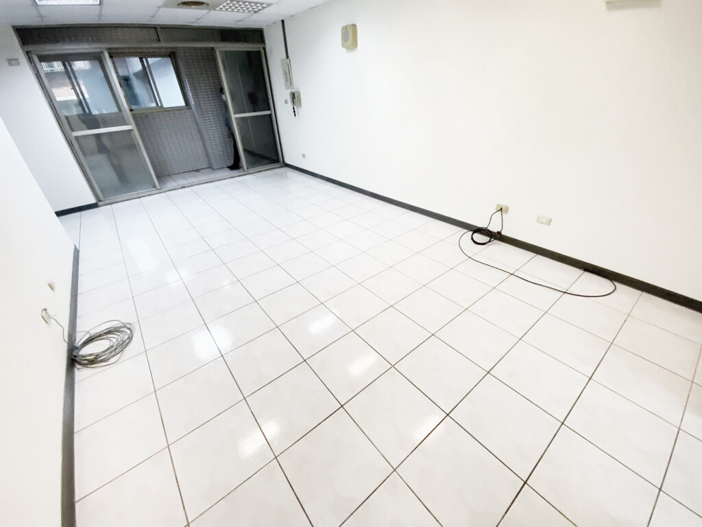 新北市永和區中正路電梯大廈m3c72)捷運頂溪【電梯3房2衛】含車位★雙陽台 房屋出租 樂屋網