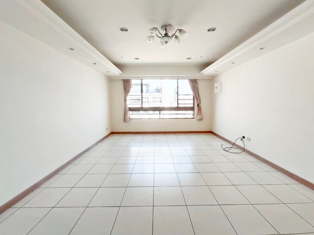 全友敦南台中市南屯區河南路四段電梯大廈台中明星學區美四房 全友敦南，高樓平面車位 房屋出售 樂屋網