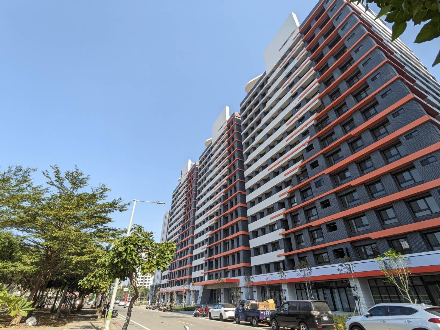 綠海都心台南市永康區東橋五路電梯大廈綠海都心高樓層三房附家具含平面車位 房屋出租 樂屋網