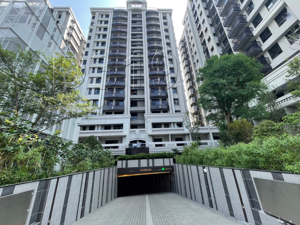 清景麟巴克禮台南市東區崇元一街電梯大廈東區清景麟約定大露台全新2房平車 房屋出售 樂屋網