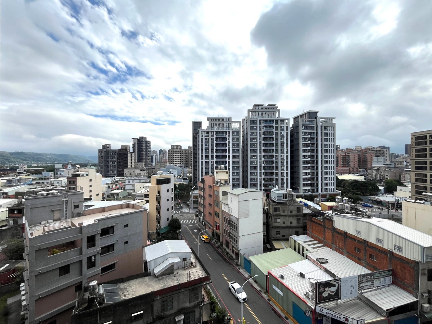 豐邑涵碧樓新竹縣竹北市自強南路電梯大廈╔低總價小豪宅╗涵碧樓視野套房車位 房屋出售 樂屋網