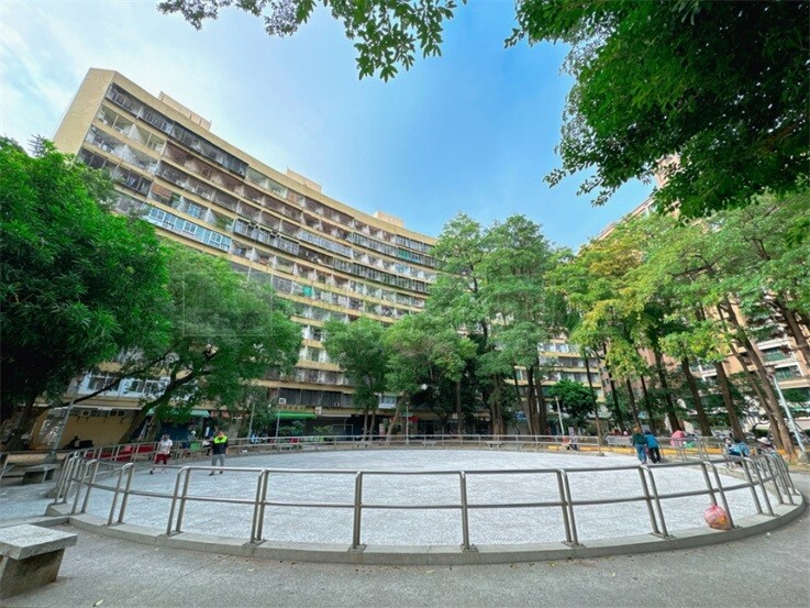 果貿社區高雄市左營區果峰街電梯大廈左營小香港、果貿社區三房 房屋出售 樂屋網