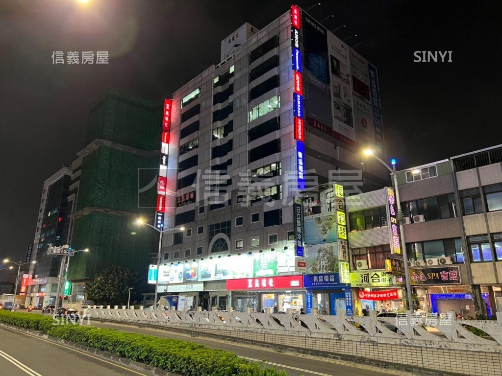 高雄市苓雅區中正一路店面五塊厝捷運旁面寬金店 房屋出租 樂屋網