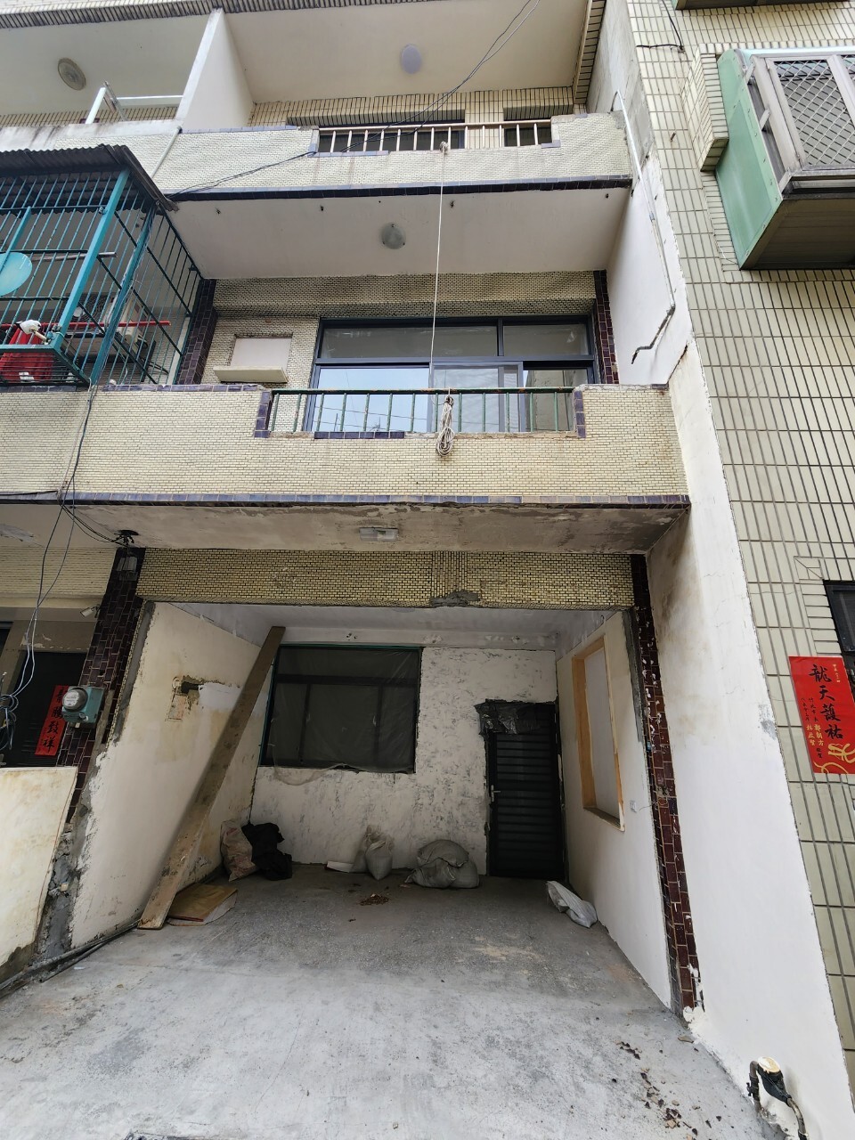 竹北中正西路朝南透天門前停車 新竹縣竹北市買房子、房屋出售 樂屋網