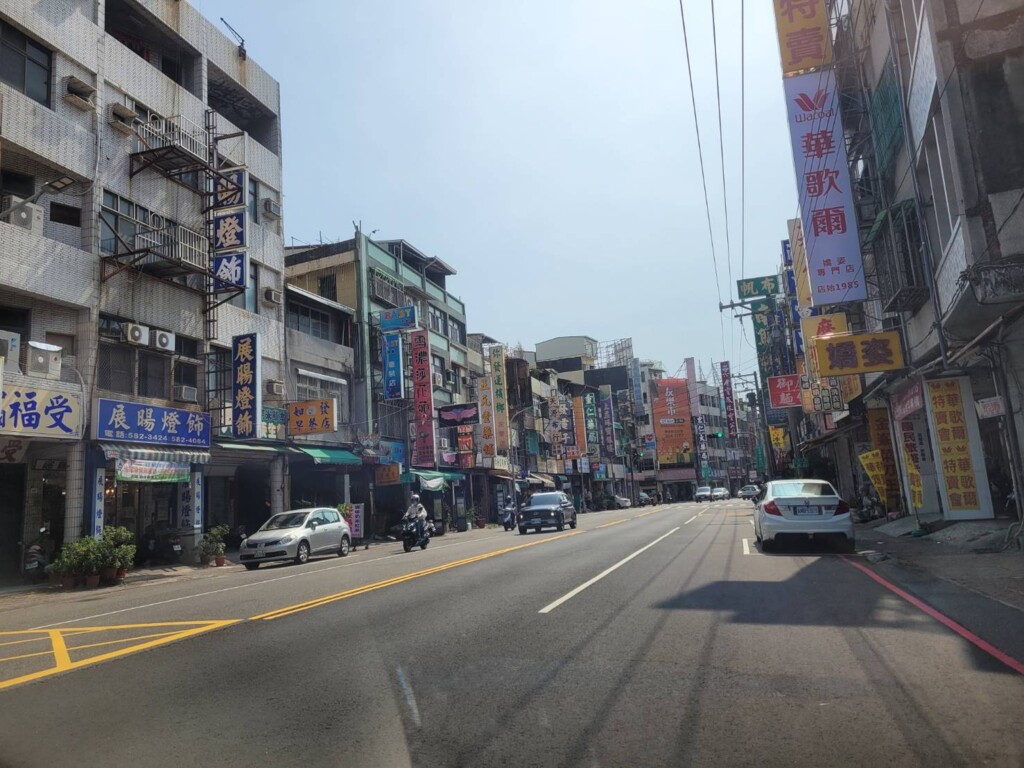 建地左營大路透天店面買地送厝高雄市左營區左南段 樂屋網 土地買賣