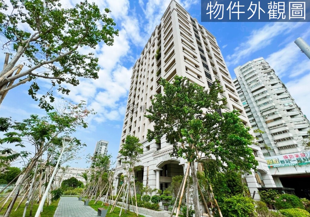 棋琴文蓮苑高雄市左營區新莊一路電梯大廈找我買最便宜 漢神巨蛋首排公園景觀三面採光三房平車 房屋出售 樂屋網