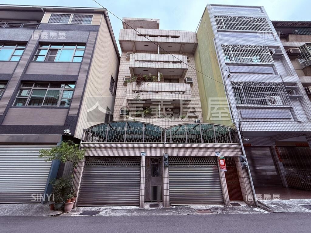 草衙正街稀有大地坪美車墅 高雄市前鎮區買房子、房屋出售 樂屋網