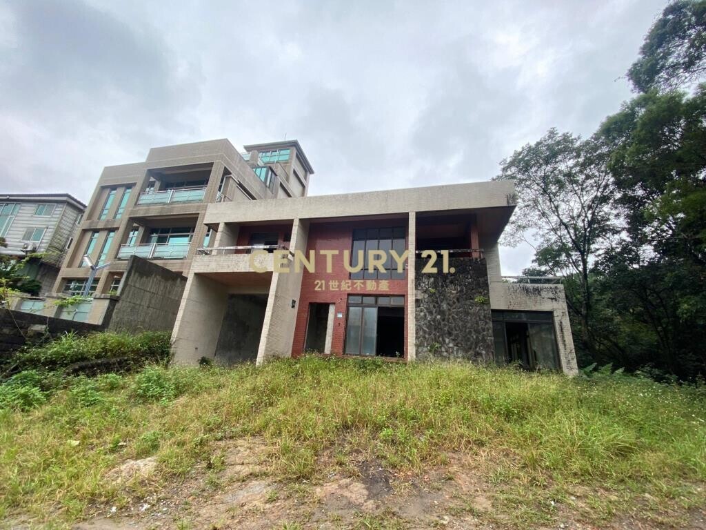 汐止長青路需整理別墅買地送屋 新北市汐止區國家公園別墅上社區買房子、房屋出售 樂屋網