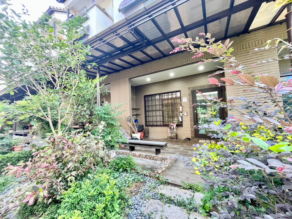 宜蘭縣宜蘭市黎明路透天厝宜蘭市東區近轉運站花園別墅 房屋出售 樂屋網