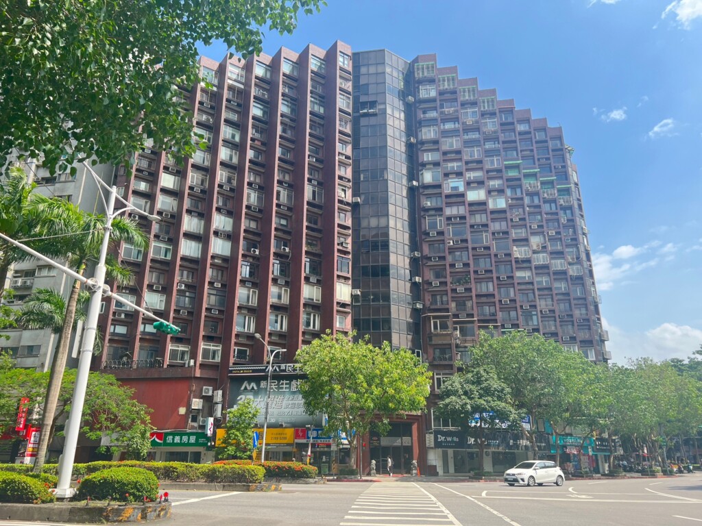 新光民生廣場華廈台北市松山區民生東路五段店面民生社區投資低總價店面 房屋出售 樂屋網