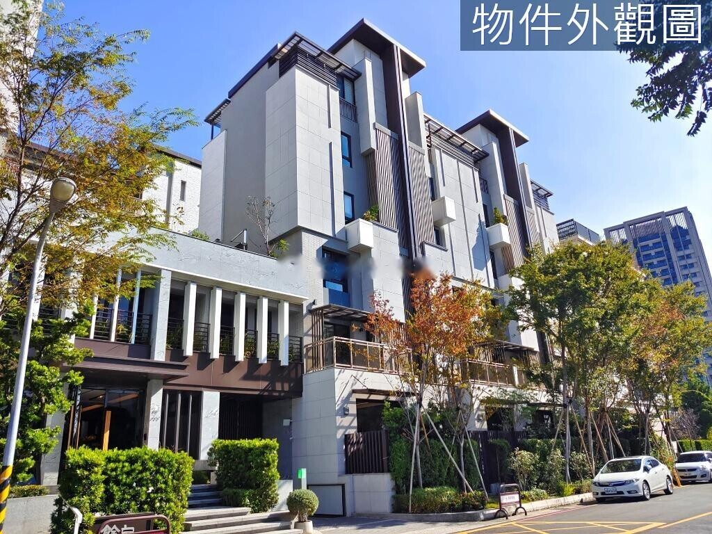 鑫大略餘白台中市南屯區新富二街別墅v單元二【餘白】全新電梯雙車別墅 房屋出售 樂屋網