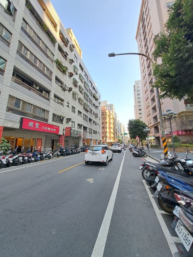 國際京城a區桃園市桃園區國鼎一街店面國泰商圈精華店面收租方案 房屋出售 樂屋網