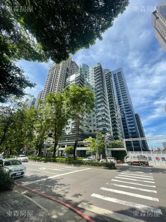 台中市西屯區市政北一路電梯大廈 市政交響曲合併戶雙車位 交通便捷！投資兼住屋！112120 房屋出售 樂屋網