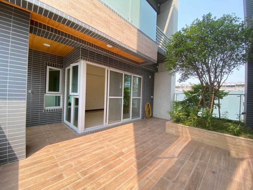 岡山樂購☀︎橋科二期☀︎橋頭全新面寬車庫別墅☀︎ 高雄市橋頭區買房子、房屋出售 樂屋網