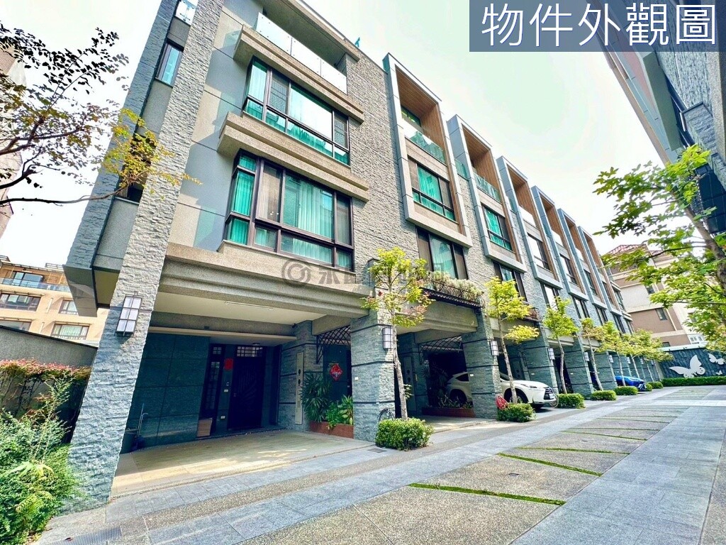 帝闊no2台中市南區德富路別墅cx帝闊朝南帝王格局大面寬邊間五車電梯別墅 房屋出售 樂屋網