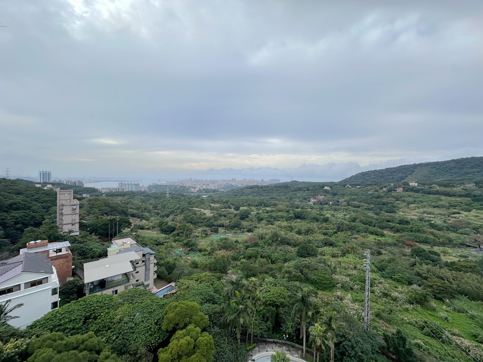麗池高苑新北市淡水區坪頂路電梯大廈☎麗池高苑☎山海美景三改二房☎找政亨 房屋出售 樂屋網