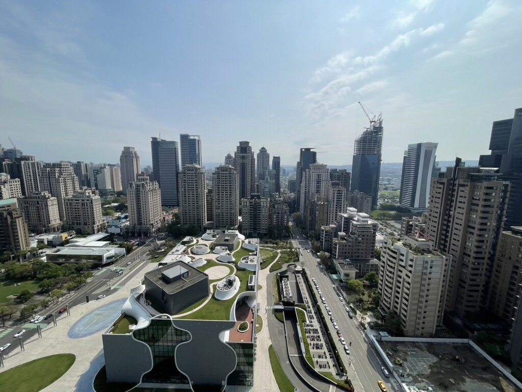 寶輝一品花園台中市西屯區市政北六路電梯大廈歌劇院寶輝一品高樓無限視野 房屋出售 樂屋網